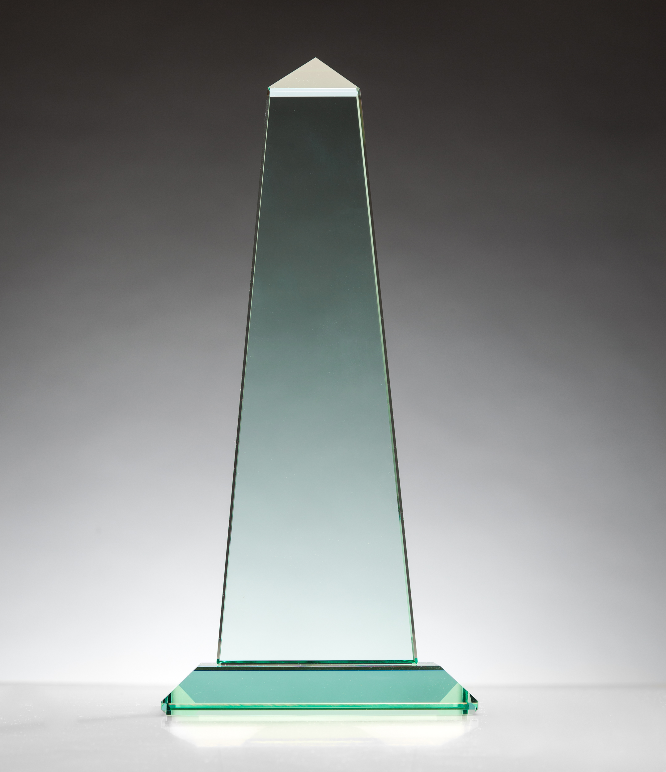 Obelisk 8" x 3/4": Glassplax