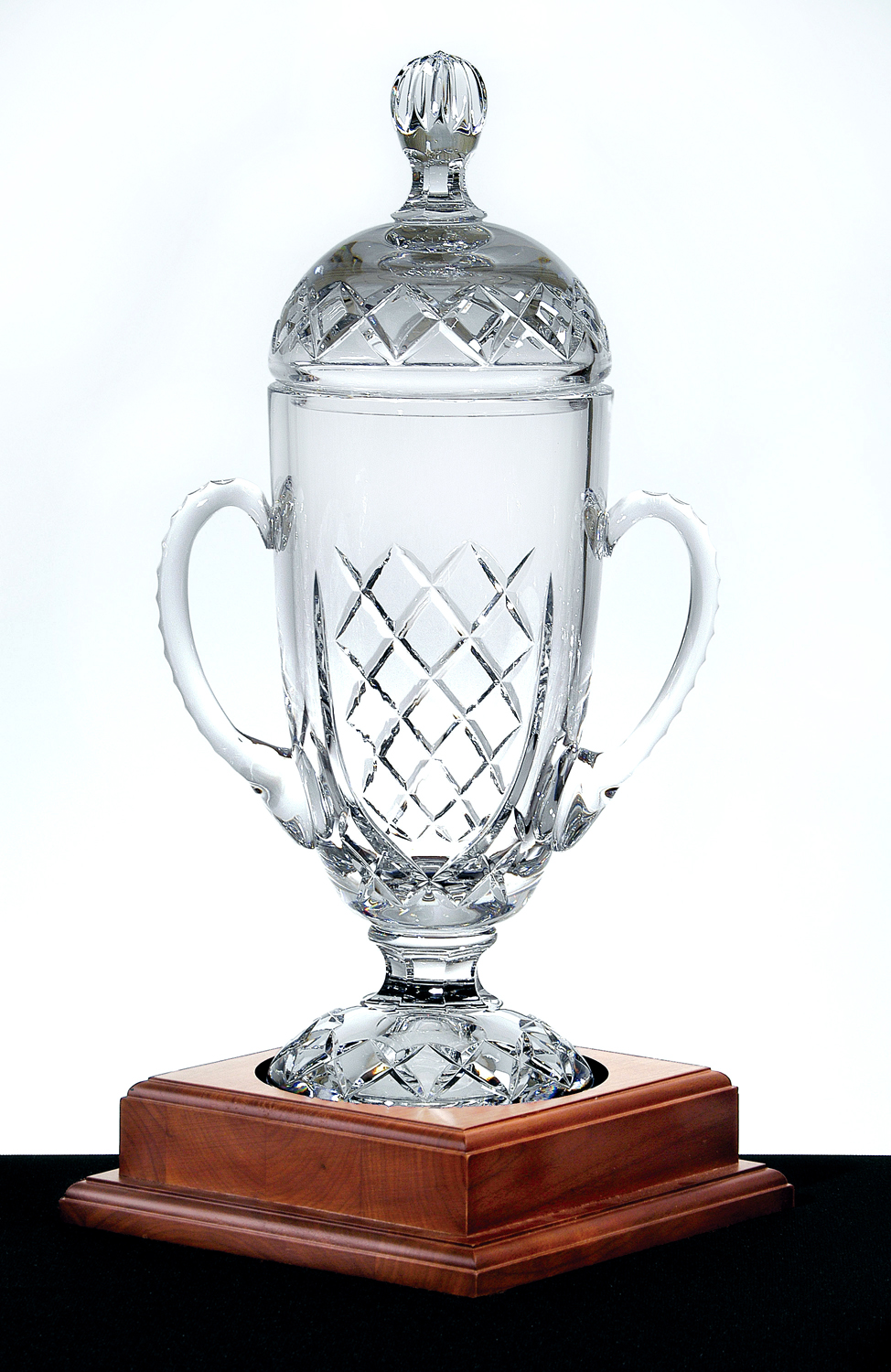 Large Trophy Cup 18" With Lid: Glassplax